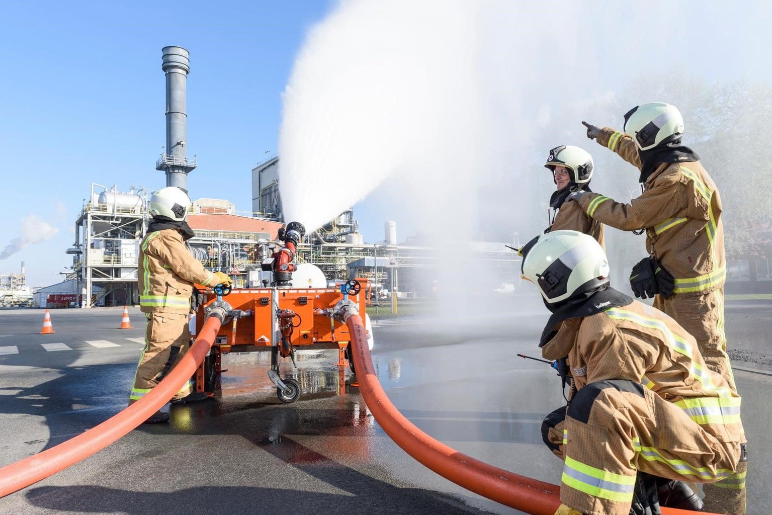 Brandweernetwerk Zeehaven Schelde krijgt vorm: publieke brandweerzones ...